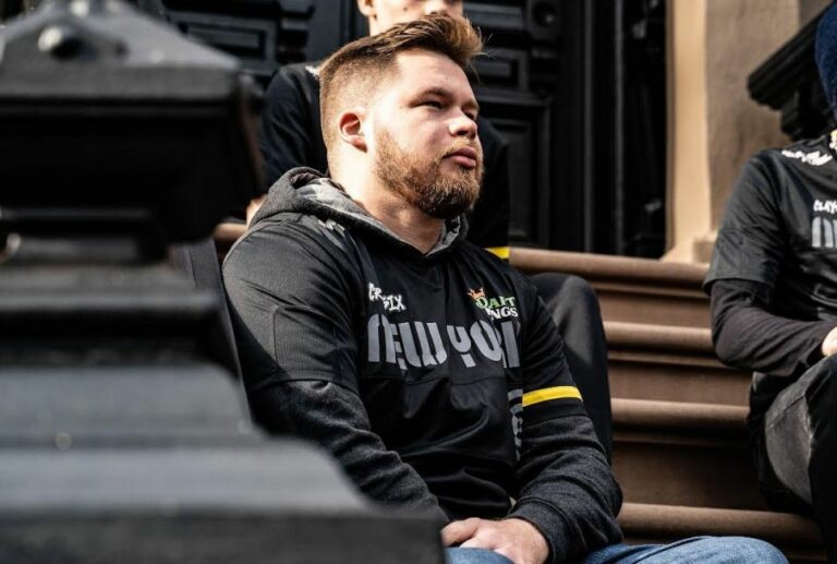 Crimsix Bio - Pro Gamers Age